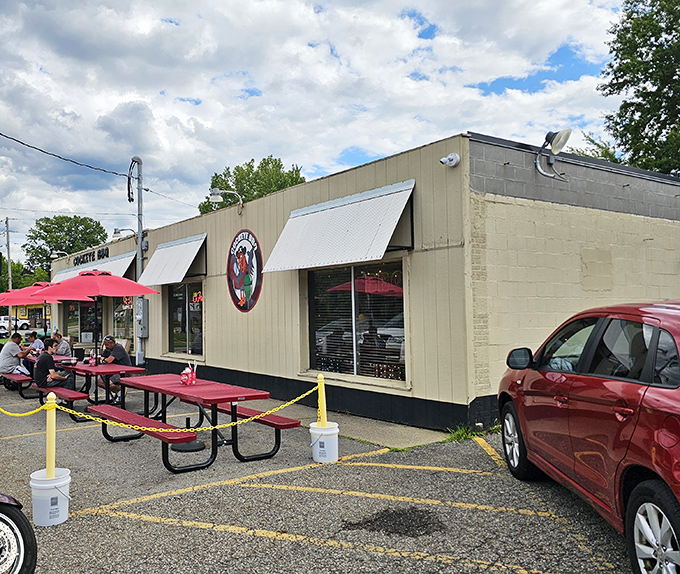 The unassuming facade of Cockeye BBQ proves once again that the best barbecue joints often hide in plain sight, no billboards required.