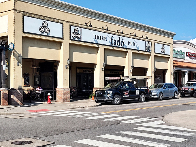 The welcoming fa&ccedil;ade of Fad&oacute; Irish Pub stands proudly in Columbus, promising authentic Irish comfort under bright Ohio skies.