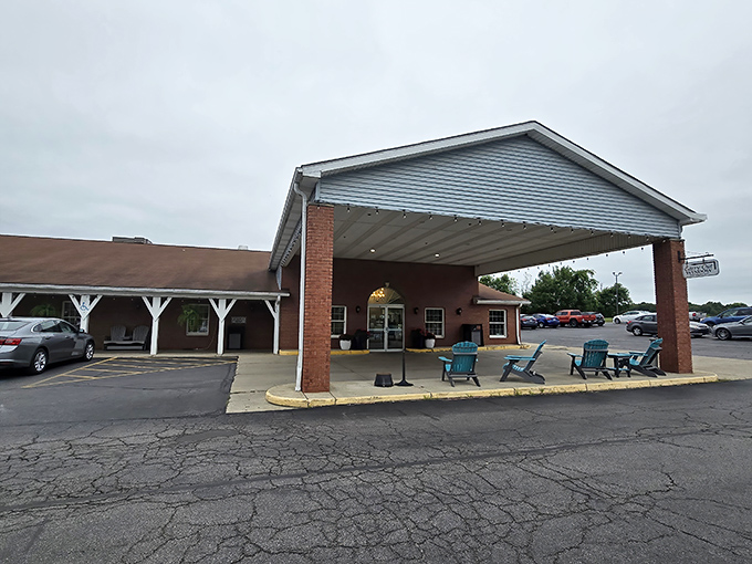 A slice of Americana awaits behind that welcoming white porch. The building practically whispers "come in and loosen your belt" against that perfect Ohio sky.