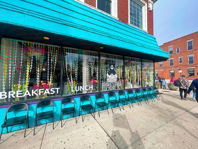 That turquoise awning isn't just eye-catching&mdash;it's a beacon of breakfast hope on Clark Street, promising morning salvation to hungry Andersonville residents.