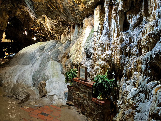 Nature's own art gallery unfolds in this chamber, where millions of years of dripping water created these magnificent limestone formations that put modern sculptors to shame.