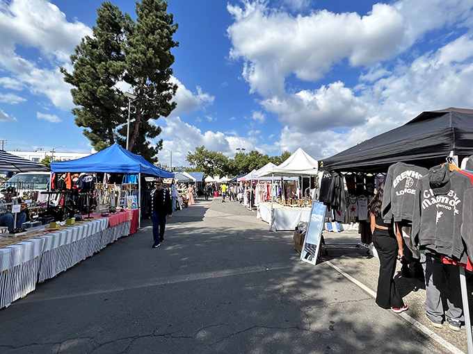 Rows of white tents under California blue skies &ndash; the Melrose Trading Post transforms an ordinary school parking lot into a treasure hunter's paradise every Sunday.