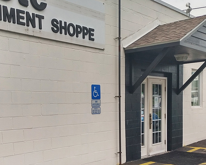 The unassuming exterior of Etc Consignment Shoppe hides a treasure trove within, proving you should never judge a store by its cinder blocks.