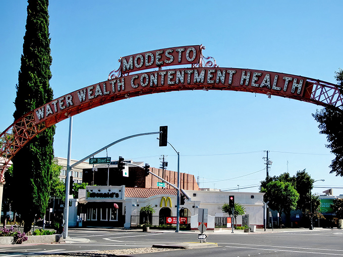 Modesto's iconic arch welcomes you with a promise that feels refreshingly honest in today's world: "Water Wealth Contentment Health." No false advertising here!