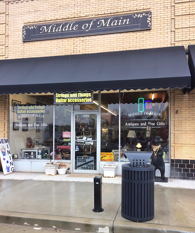 The unassuming storefront of Middle of Main beckons with its classic brick fa&ccedil;ade and that charming black bear sentinel guarding treasures within.