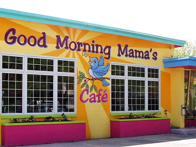 The sunshine-yellow exterior of Good Morning Mama's isn't just a building&mdash;it's a morning mood elevator disguised as a former gas station. 