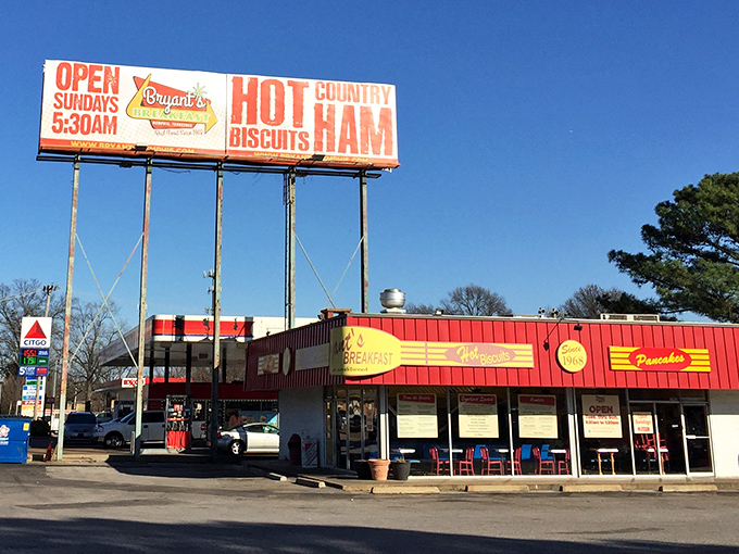That red-and-yellow exterior isn't just eye-catching &ndash; it's a beacon calling breakfast lovers home.