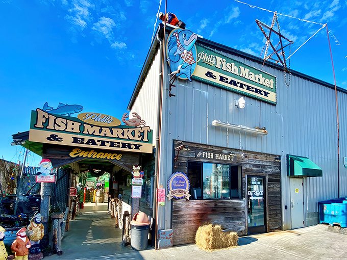 The unassuming exterior of seafood greatness. Like finding a pearl in an oyster, Phil's corrugated metal facade hides culinary treasures within.