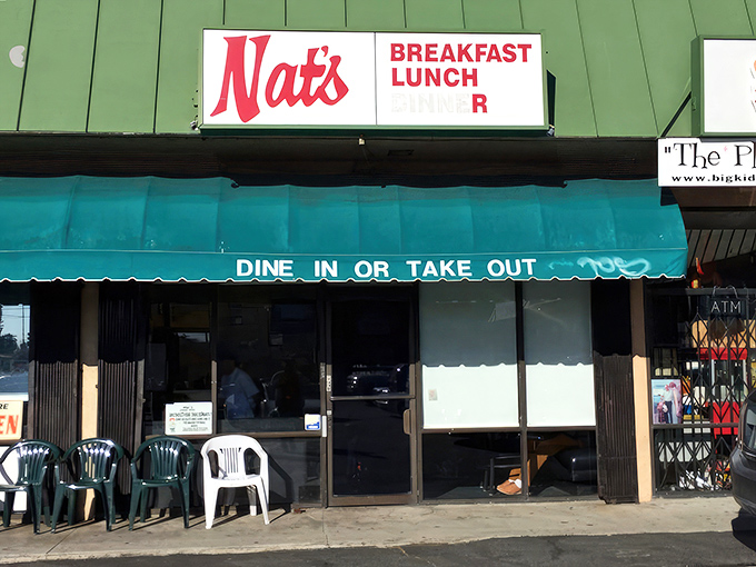 The unpretentious green awning says it all&mdash;real food awaits inside, no Instagram filters required. Like finding a $20 bill in your winter coat pocket.