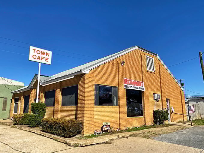 The unassuming brick exterior of Town Cafe stands like a time capsule in Centerville, promising honest food without the fanfare of big-city pretension.