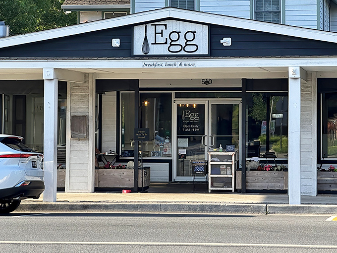 The unassuming exterior of Egg belies the culinary magic happening inside. Like finding a pearl in an oyster, this breakfast gem awaits discovery.
