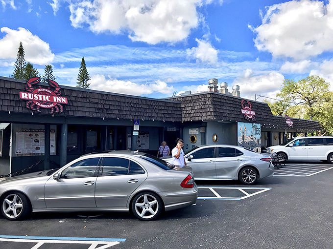 The unassuming exterior of Rustic Inn Crabhouse hides seafood treasures within, like finding the Hope Diamond at a yard sale.