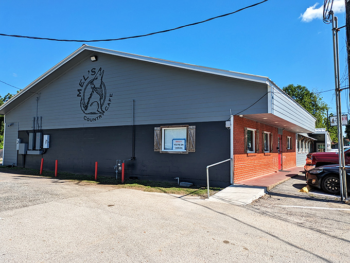 The unassuming pink exterior of Mel's Country Cafe proves once again that culinary treasures often hide in plain sight. No fancy facade needed when the food speaks volumes.