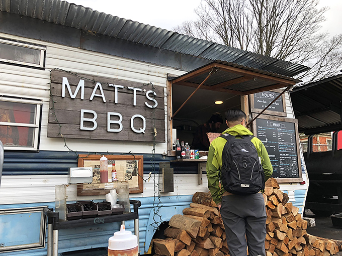 The blue trailer that launched a thousand food pilgrimages. Matt's BBQ brings Texas-style smoke to Portland with unassuming charm and stacks of oak firewood ready for action.