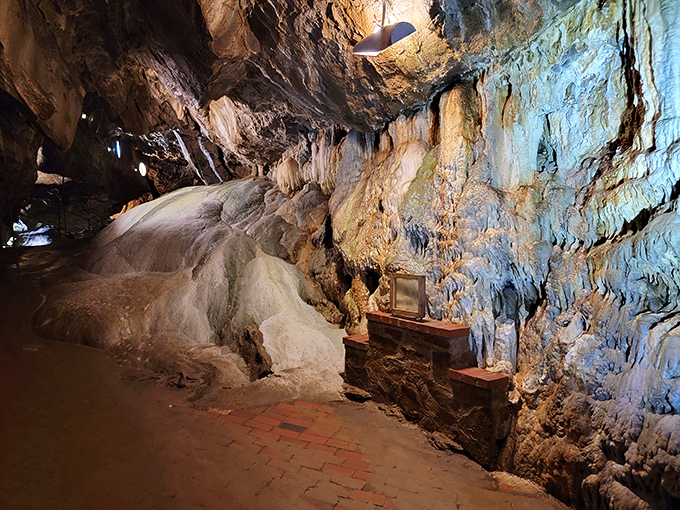 Nature's own art gallery unfolds in this chamber, where millions of years of dripping water created these magnificent limestone formations that put modern sculptors to shame.