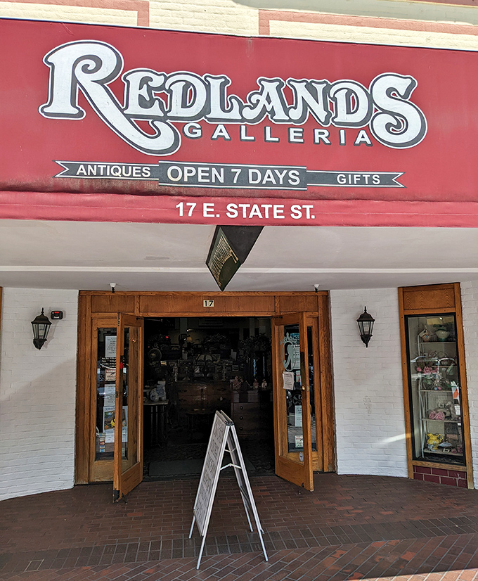 The iconic red and white fa&ccedil;ade of Redlands Galleria welcomes treasure hunters with a promise of seven days of antiquing bliss.
