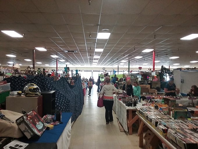 The treasure hunt begins! Eden Flea Market's sprawling interior promises discoveries that'll have you texting friends: "You won't believe what I just found!"