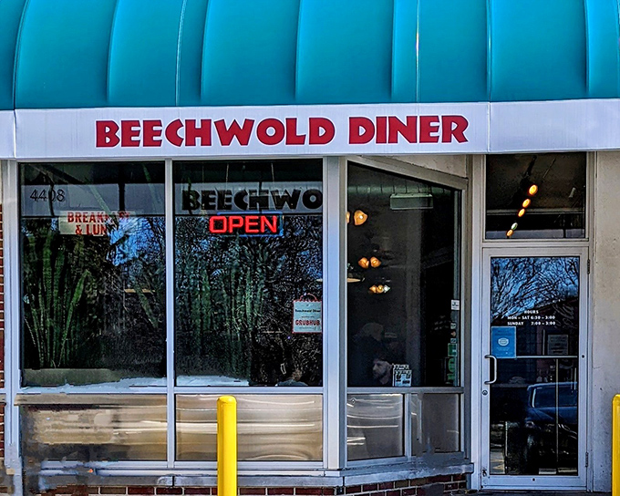That iconic turquoise roof isn't just eye-catching&mdash;it's a beacon for breakfast lovers across Columbus. The promise of comfort food paradise awaits behind those doors.