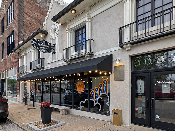 The Art Deco fa&ccedil;ade beckons like a time machine disguised as a restaurant. Those celestial window paintings practically wink at passersby.