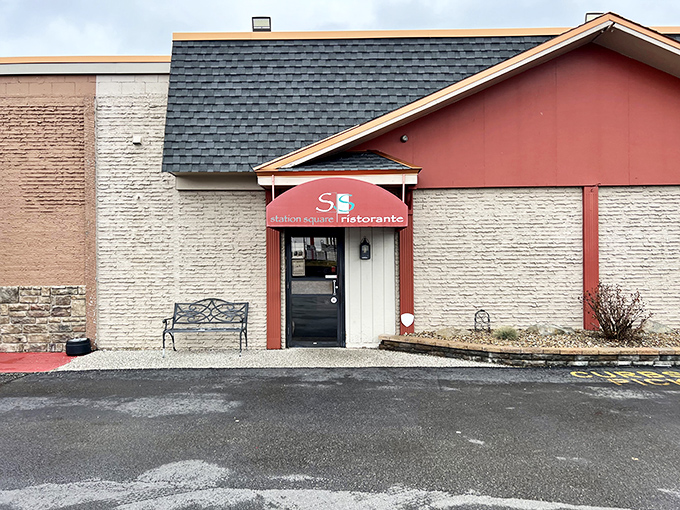 The unassuming entrance to Station Square Ristorante proves that culinary treasures often hide behind modest doors. Like finding a Rolex in your grandmother's cookie jar.