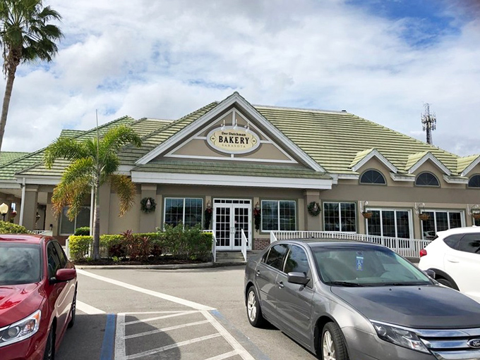 Where palm trees meet Amish tradition&mdash;Der Dutchman's exterior blends seamlessly into Sarasota's landscape while promising comfort food that transcends geography.
