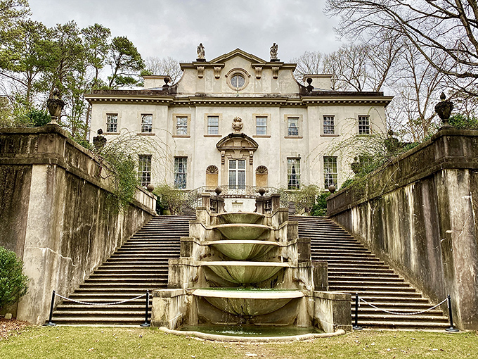 The Swan House's cascading fountain welcomes visitors like a scene from your favorite period drama, only better because you're actually here.