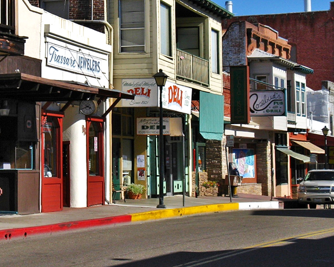 Jackson's Main Street looks like a movie set, but the charm is 100% authentic &ndash; complete with historic storefronts that whisper Gold Rush tales.