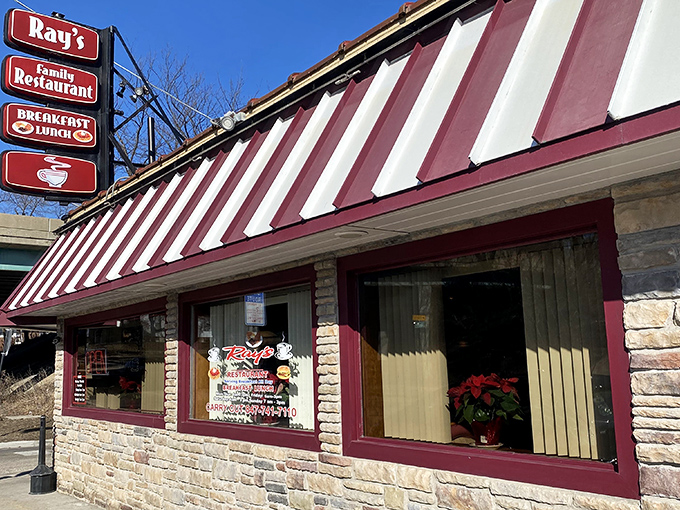The red and white striped awning of Ray's isn't just eye-catching&mdash;it's a beacon of breakfast hope for hungry Elgin residents seeking comfort food salvation.