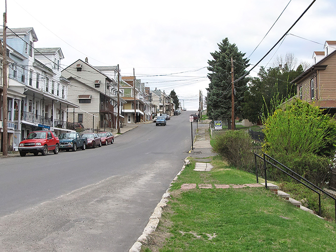 Shamokin's residential streets climb hills with the casual confidence of a town that's been doing this since 1773. Quintessential Pennsylvania charm on display.