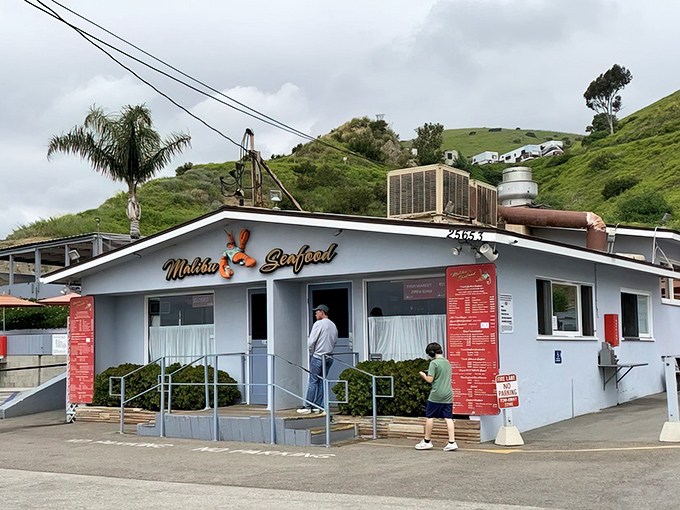 The unassuming blue and red exterior of Malibu Seafood belies the seafood treasures within. Like finding a pearl in an oyster, this PCH gem awaits.