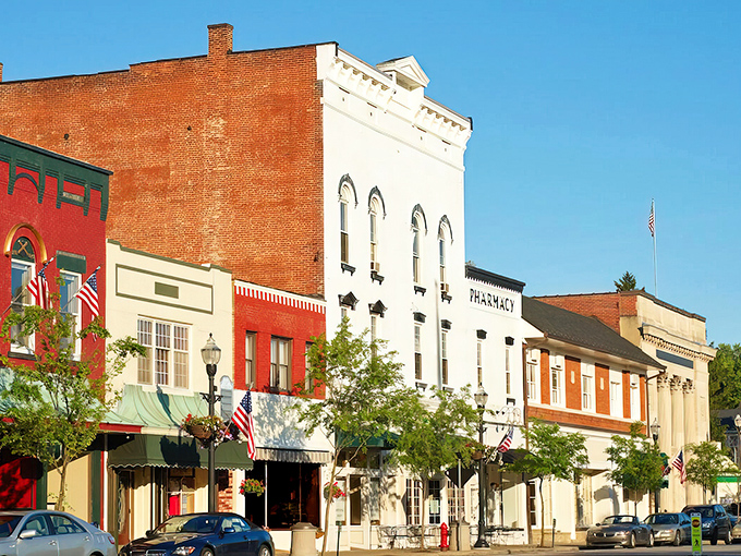 A color palette that would make any interior designer jealous&mdash;brick reds, crisp whites, and that impossibly blue Ohio sky.