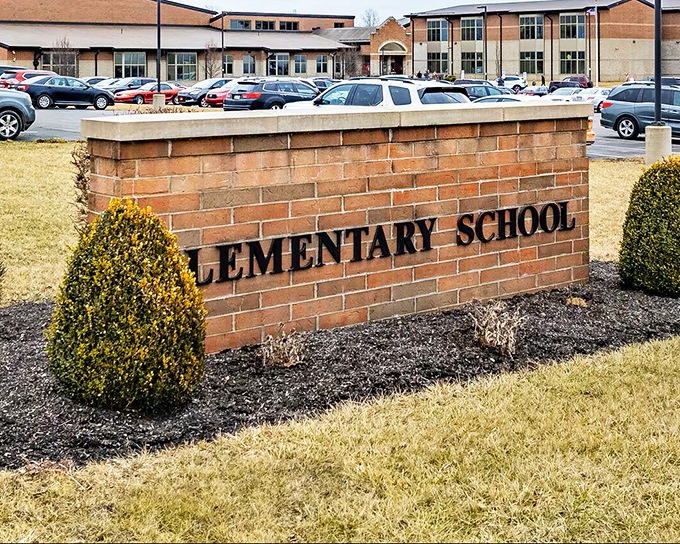Even Bellefontaine's elementary school exudes small-town charm. Education with a side of brick-and-mortar nostalgia.