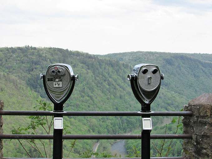 These coin-operated time machines transport you from "nice view" to "I can count the leaves on that tree across the canyon." Best quarters you'll ever spend.