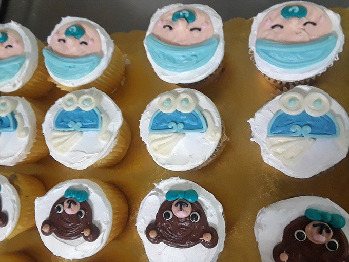 Cupcakes with personality! These adorable faces aren't just desserts; they're tiny edible works of art that smile back before you devour them.