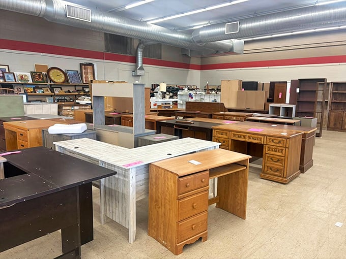 Desk-tination: Home Office! From rustic farmhouse to sleek modern, these workstations might actually make you look forward to Monday mornings.