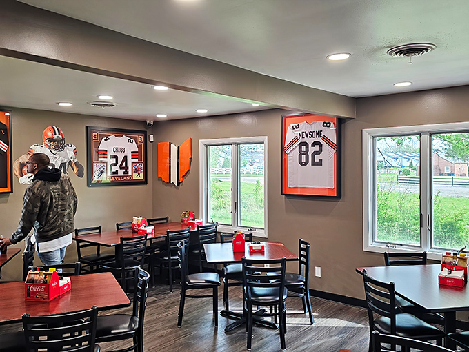 The dining room feels like the living room of that friend who always has the game on. Simple, comfortable, and focused on what matters&mdash;good food and good company.