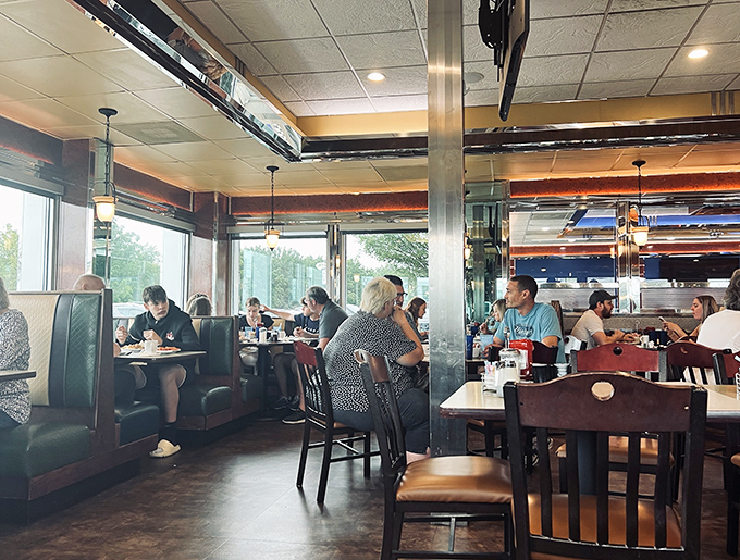 Where strangers become neighbors over breakfast. The sunlight streaming through those windows has witnessed countless "I'll just have one more cup" moments. 