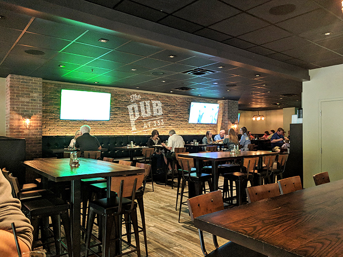 The dinner rush at The Pub at 333 &ndash; where locals gather to debate Steelers plays while unanimously agreeing on the quality of the food. 