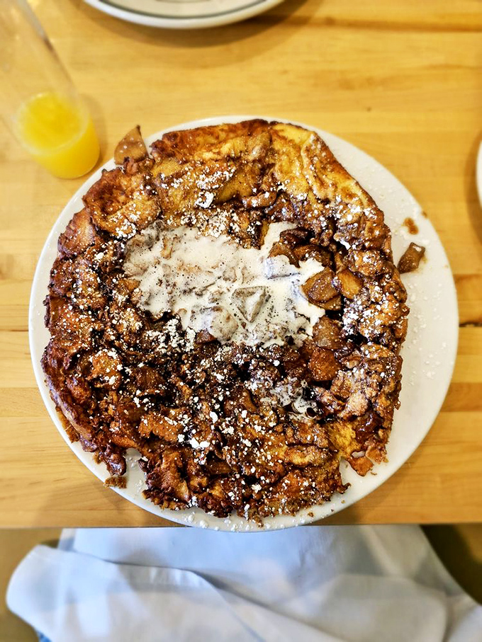 The Dutch Apple Pancake looks like what would happen if an apple pie and a souffle had a beautiful breakfast baby.