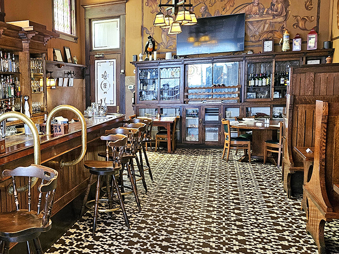 The bar area feels like it should be in a black-and-white movie &ndash; except the drinks and conversation are in vivid, living color.