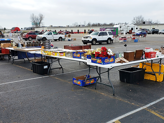 The outdoor market has a certain wild west charm&mdash;tables laden with miscellaneous treasures under the open sky, where haggling is practically expected.