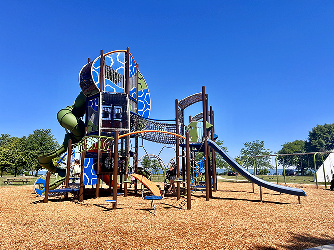 A playground that puts my childhood metal slide to shame – these kids are living the coastal dream with nautical-themed equipment.