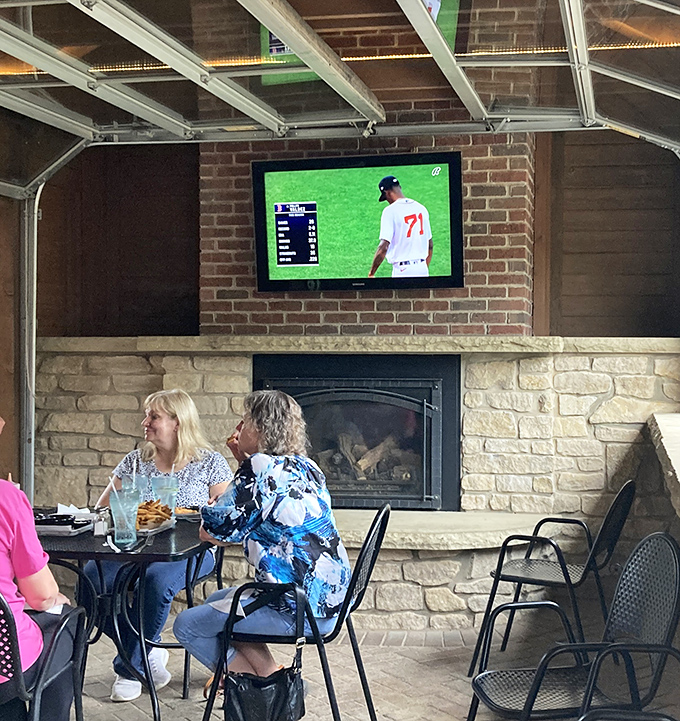 Sports on screen, fire in the hearth, friends at the table&mdash;some combinations are simply unbeatable on a chilly Ohio evening.