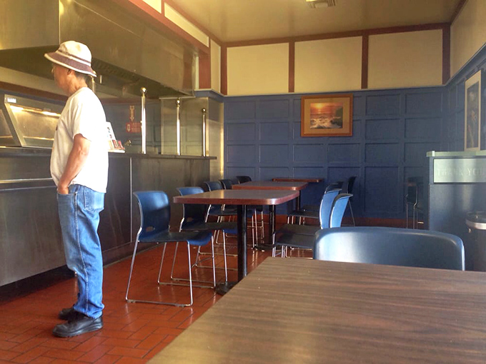 The time-honored tradition of waiting for your order&mdash;a moment of anticipation that makes the first bite all the sweeter.