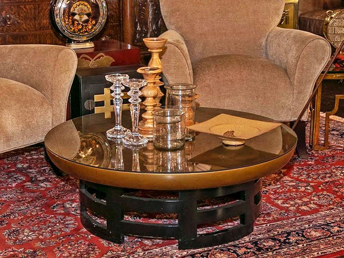 A coffee table arrangement that whispers, "Yes, I have excellent taste, and no, I didn't just throw these things together."