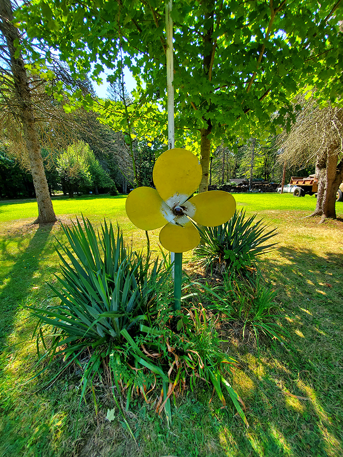 Not your garden-variety flower! This metal bloom never needs watering, though it might appreciate an occasional spritz of WD-40.