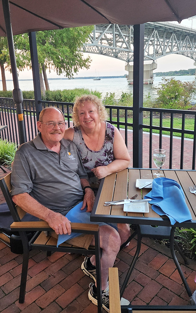 The outdoor dining area offers the perfect backdrop for making memories—and the York River provides free entertainment.