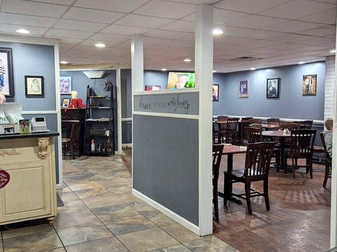 Where conversations and comfort food flow freely. The dividers create little islands of dining privacy while still maintaining that community feel.