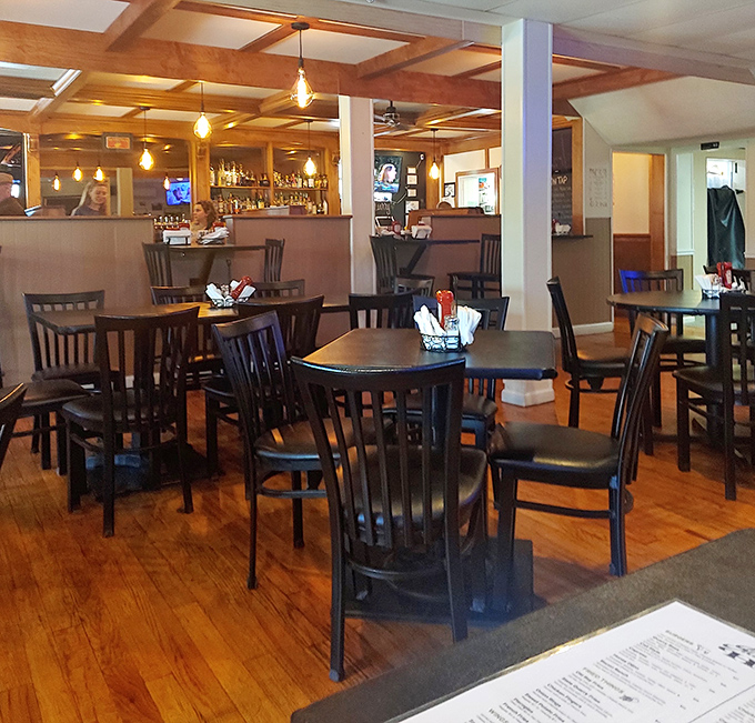 Warm wooden elements and thoughtful lighting create an atmosphere that feels both contemporary and timeless. The perfect backdrop for food that follows the same philosophy.