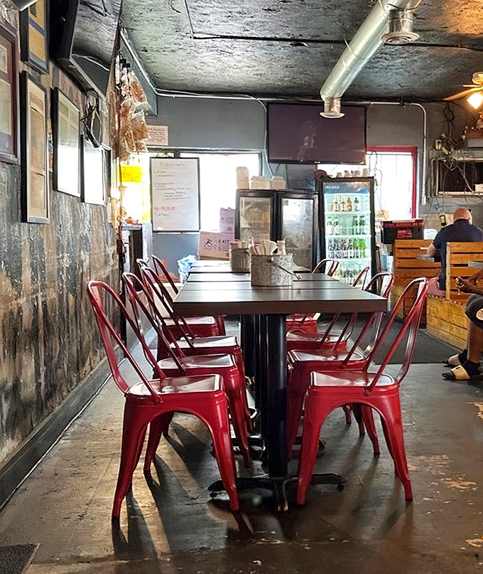 Another angle of the no-frills dining area where the focus is exactly where it should be—on the food that's about to arrive.
